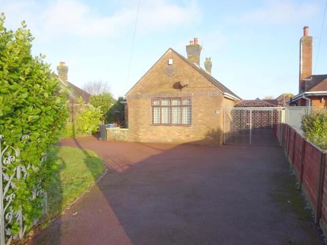 2 Bedroom Bungalow Blackpool Lancashire 98377451