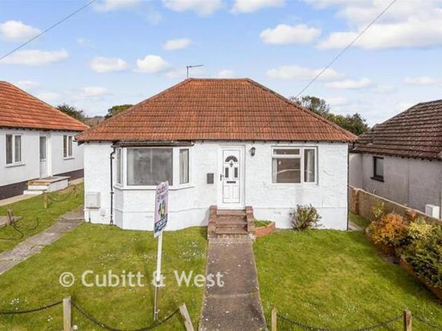 2 Bedroom Bungalow Brighton East Sussex 101119222
