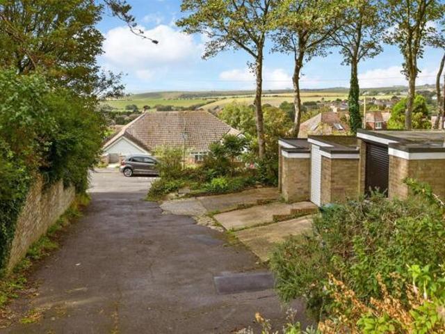 2 Bedroom Bungalow Brighton East Sussex LS99986202