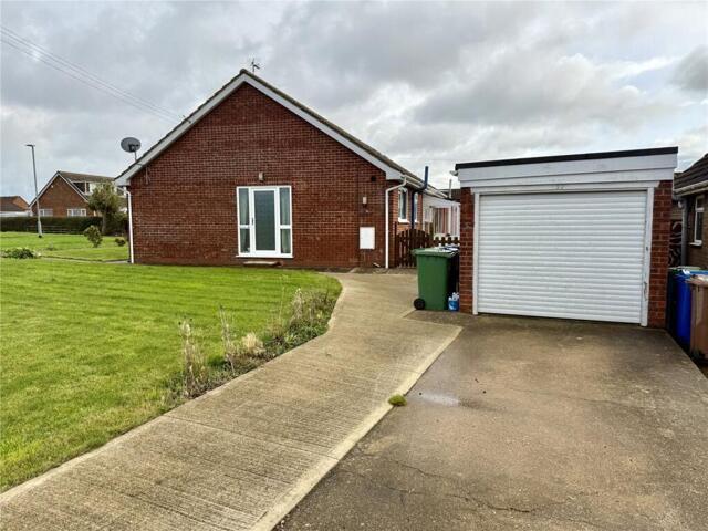 2 Bedroom Bungalow Bridlington East Riding Of Yorkshire LS98386780