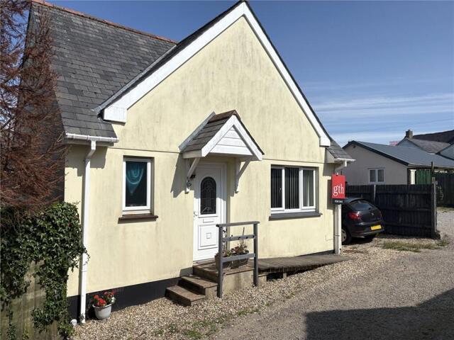 2 Bedroom Bungalow Great Torrington Devon LS99092340
