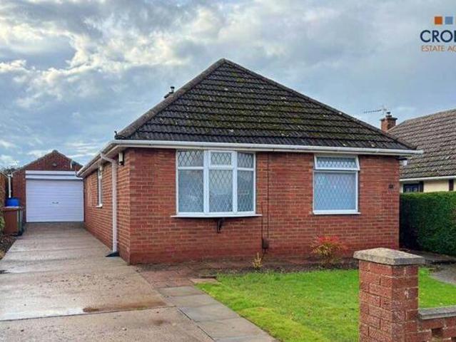 2 Bedroom Bungalow Grimsby East Yorkshire 101676053