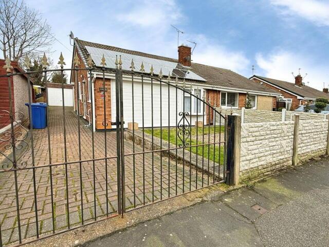 2 Bedroom Bungalow Doncaster Doncaster LS100426122