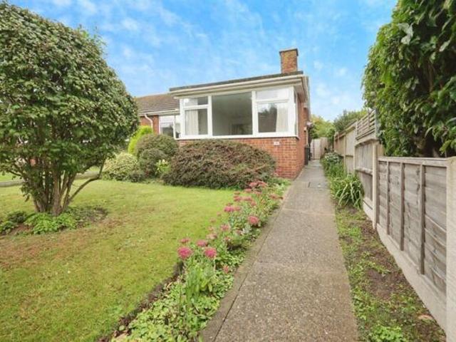 2 Bedroom Bungalow Deal Kent LS98503622