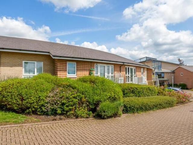 2 Bedroom Bungalow Denham Buckinghamshire UB9 88038517