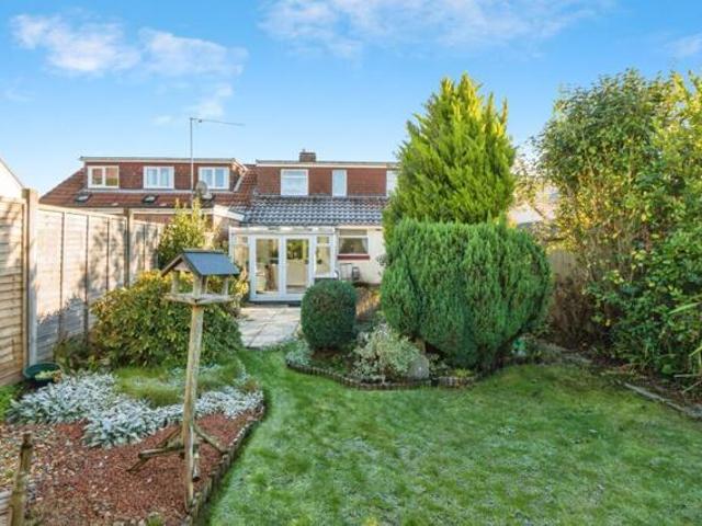 2 Bedroom Bungalow Eastleigh Hampshire LS101199714
