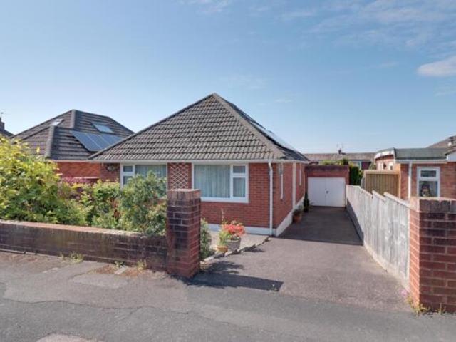 2 Bedroom Bungalow Exmouth Devon LS99161734