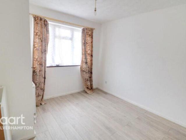 2 bedroom bungalow for rent in Carshalton Grove, Wolverhampton, WV2