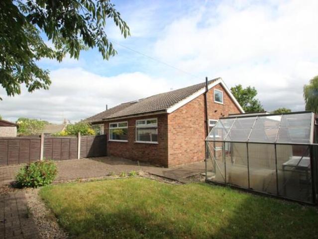 2 bedroom bungalow for rent in Crofton Rise, Leeds, West Yorkshire, LS17