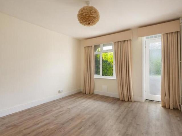 2 bedroom bungalow for rent in Cromwell Road, Whitstable, CT5