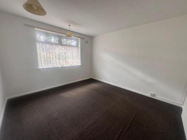 2 bedroom bungalow for rent in Ashley Way, Westone, Northampton NN3