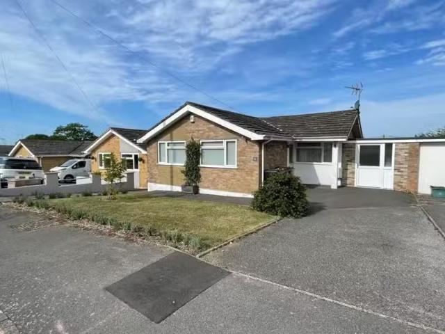 2 bedroom bungalow for rent in Boyte Road, Pimperne, DT11