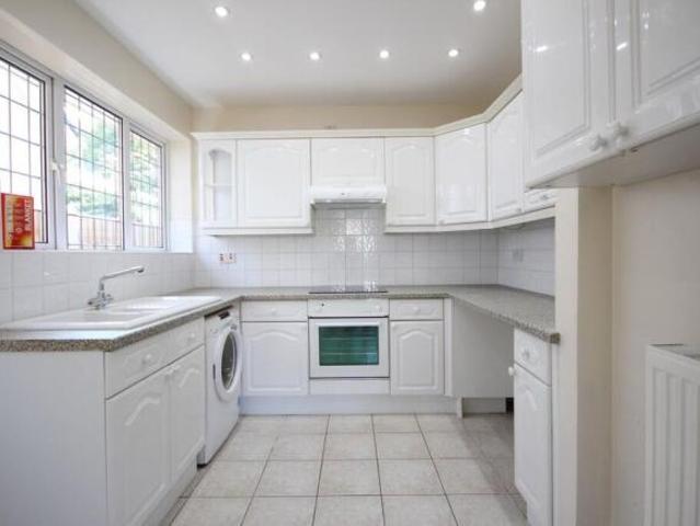 2 bedroom bungalow for rent in Bath Road, Worcester, WR5
