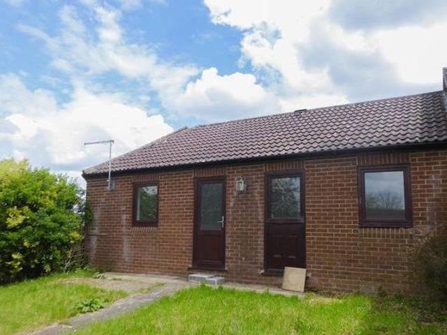 2 bedroom bungalow for rent in Barnard Court Wells BA5