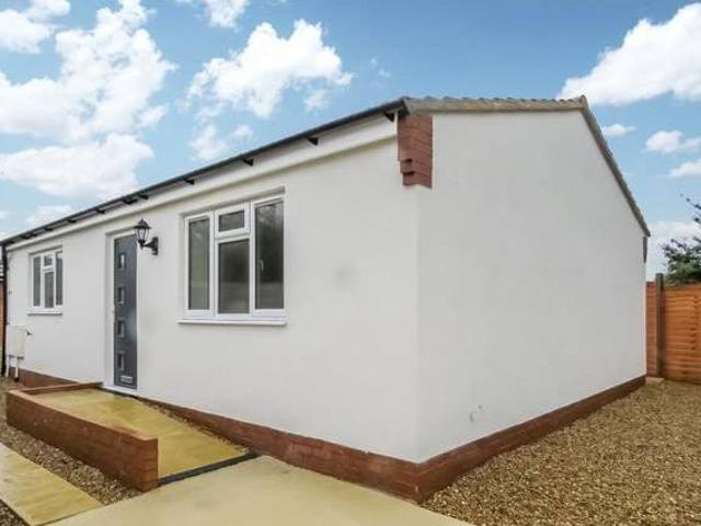 2 bedroom bungalow for rent in Goldpits Warboys Huntingdon PE28