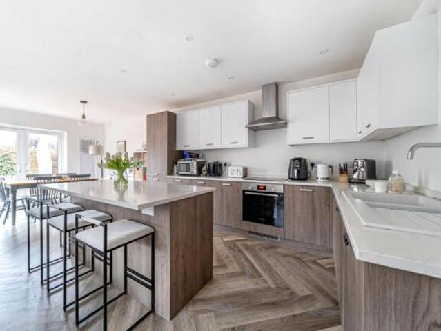2 bedroom bungalow for rent in Durngate Court, Winchester, Hampshire, SO23