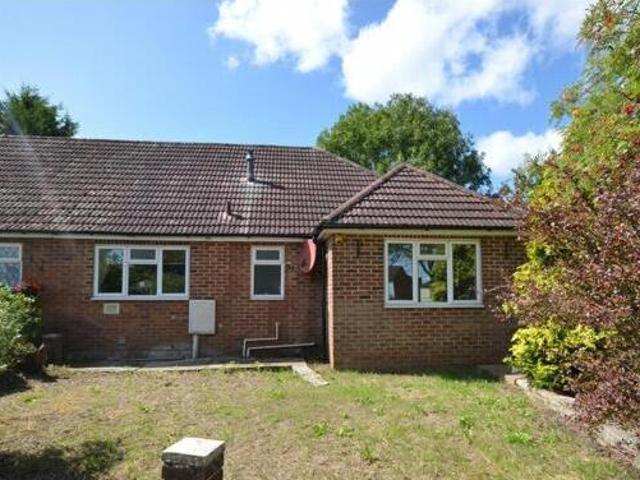 2 Bedroom Bungalow For Rent In Farnham, Surrey