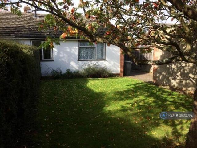 2 bedroom bungalow for rent in Holyrood Close, Cambridge, CB4