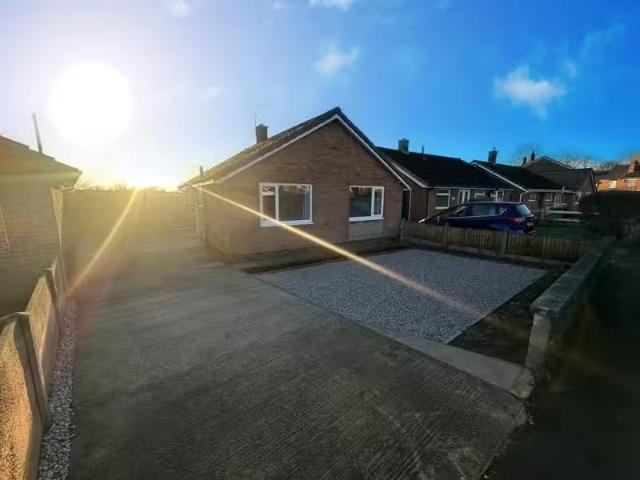 2 bedroom bungalow for rent in Honeyfield Drive, RIPLEY, DE5