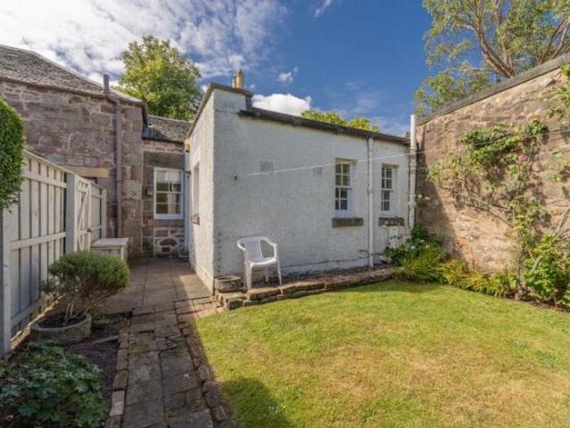 2 bedroom bungalow for rent in Hope Terrace, Marchmont, Edinburgh, EH9