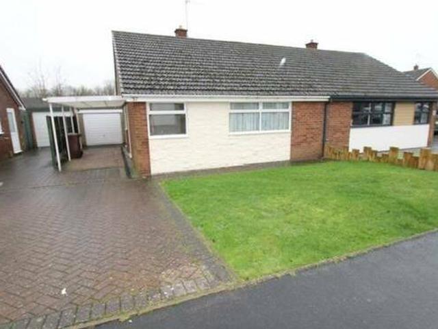 2 bedroom bungalow for rent in Jordan Avenue Burton On Trent DE13
