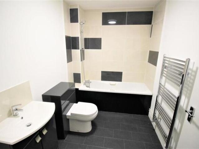 2 bedroom bungalow for rent in Osborne Road, Southsea, Hants, PO5 3LU, PO5