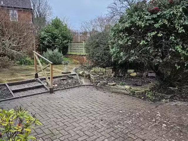 2 bedroom bungalow for rent in Lears Drive, Bishops Cleeve, Ch.