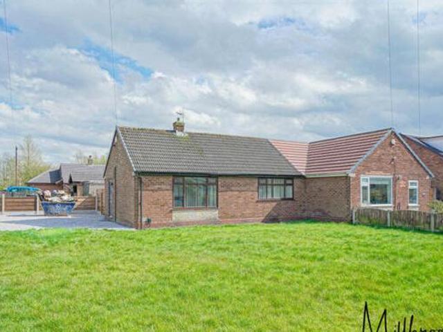 2 Bedroom Bungalow For Rent In Leigh