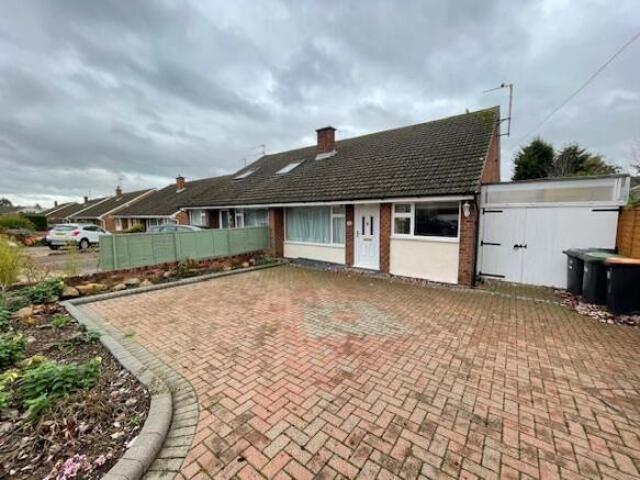 2 bedroom bungalow for rent in Malvern Avenue MK41