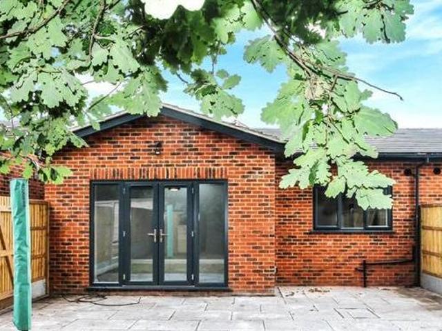2 bedroom bungalow for rent in Sherlodge Mews Gillingham ME8