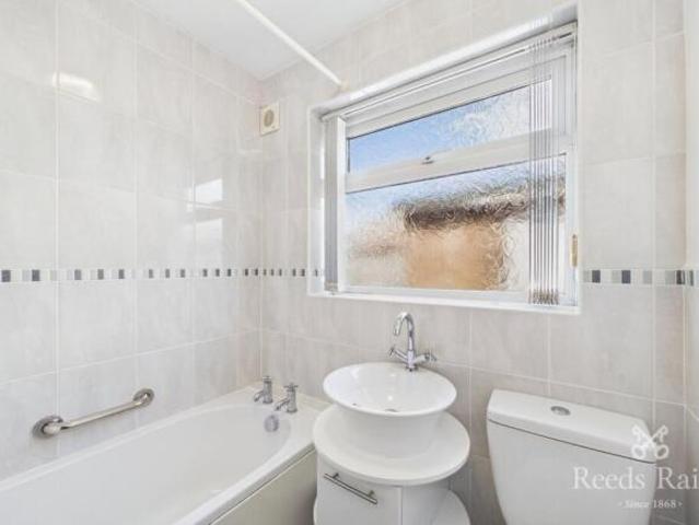2 bedroom bungalow for rent in Sherwood Grove, Acomb, York, North Yorkshire, YO26