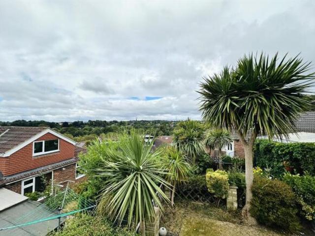 2 bedroom bungalow for rent in Sunset Avenue, Leeds, West Yorkshire, LS6
