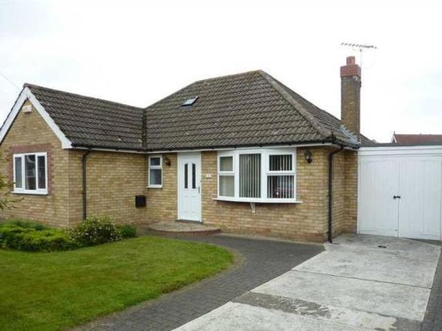 2 bedroom bungalow for rent in Pelham Avenue Scartho Grimsby DN33