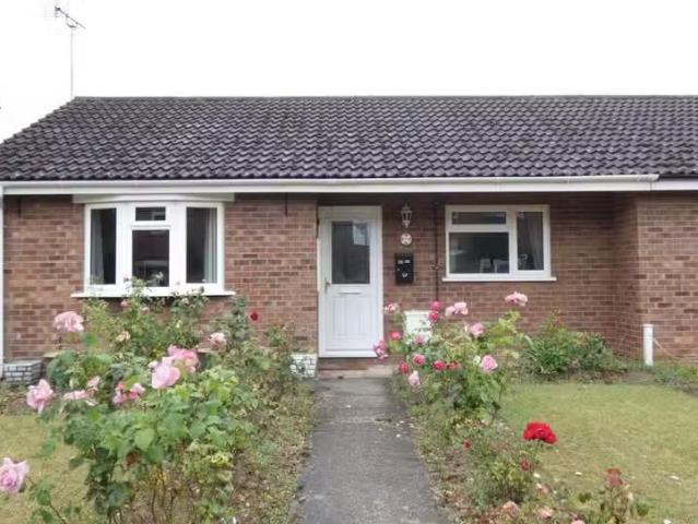 2 bedroom bungalow for rent in Plantation Road, Sawston, CB22