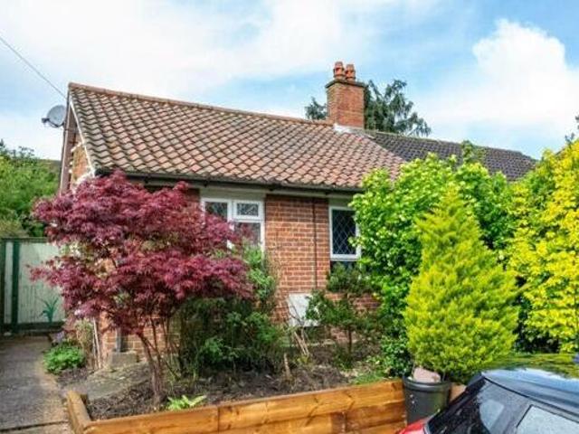 2 Bedroom Bungalow For Rent In Wimbledon Village, London