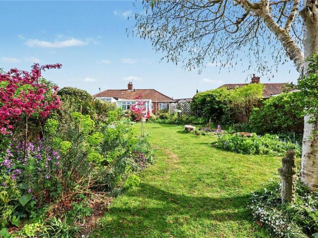 2 bedroom bungalow for sale