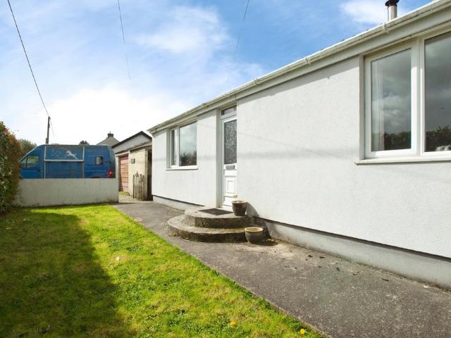 2 bedroom bungalow for sale