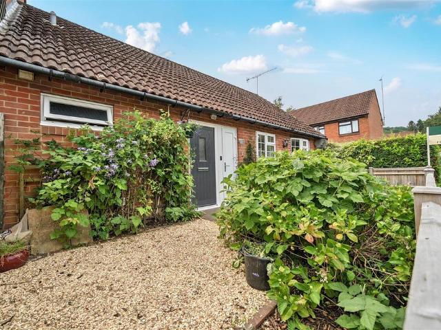 2 bedroom bungalow for sale