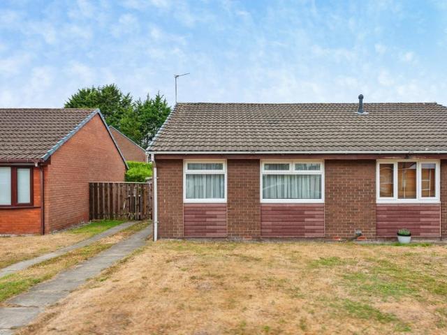 2 bedroom bungalow for sale