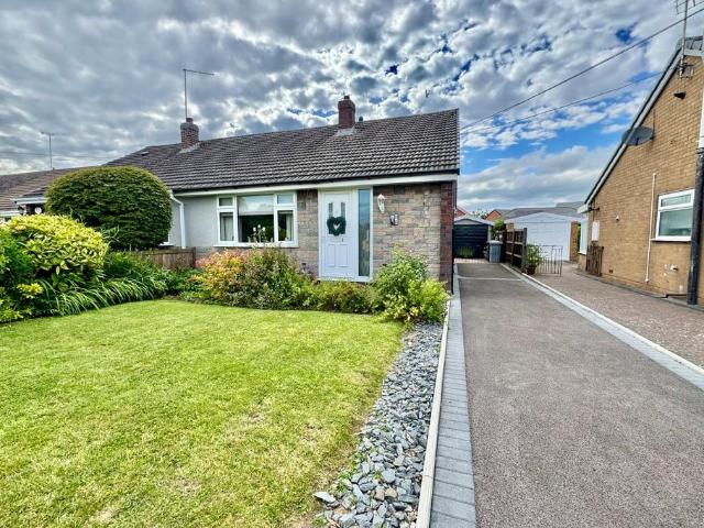2 bedroom bungalow for sale