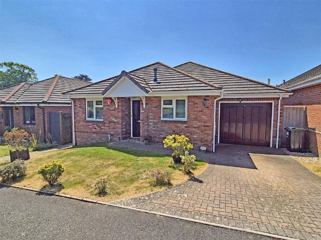 2 bedroom bungalow for sale