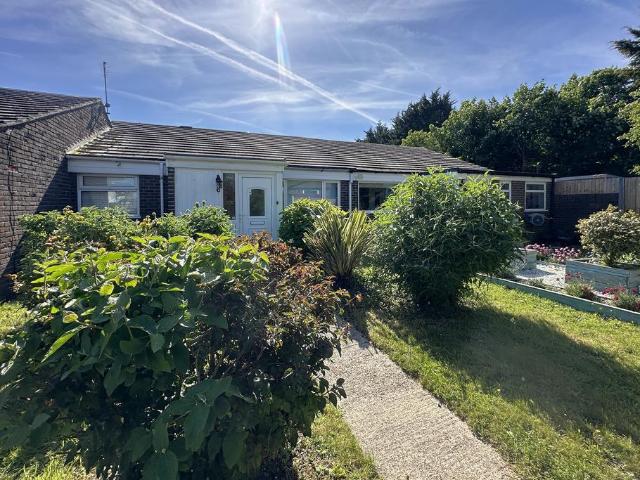 2 bedroom bungalow for sale