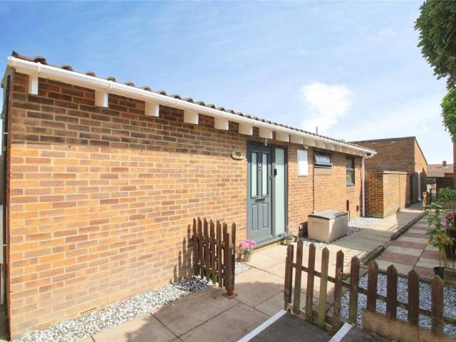 2 bedroom bungalow for sale