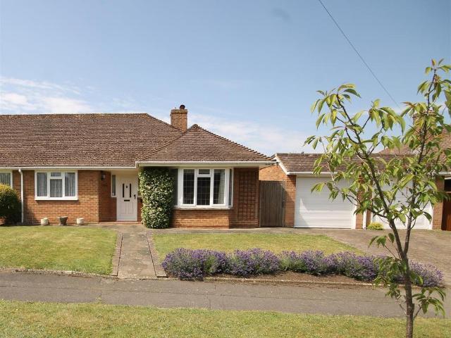 2 bedroom bungalow for sale
