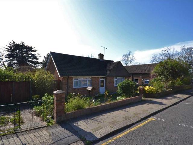 2 bedroom bungalow for sale