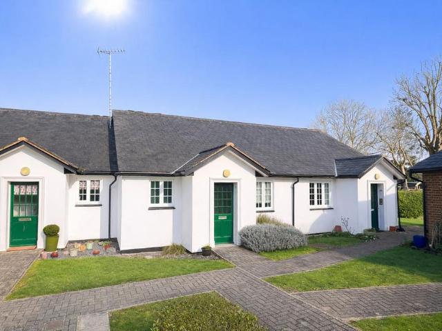 2 bedroom bungalow for sale