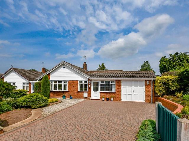 2 bedroom bungalow for sale