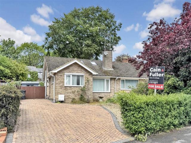 2 bedroom bungalow for sale