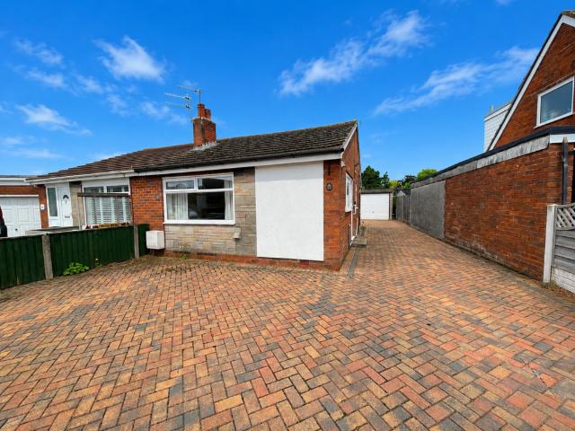 2 bedroom bungalow for sale