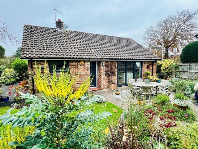 2 bedroom bungalow for sale